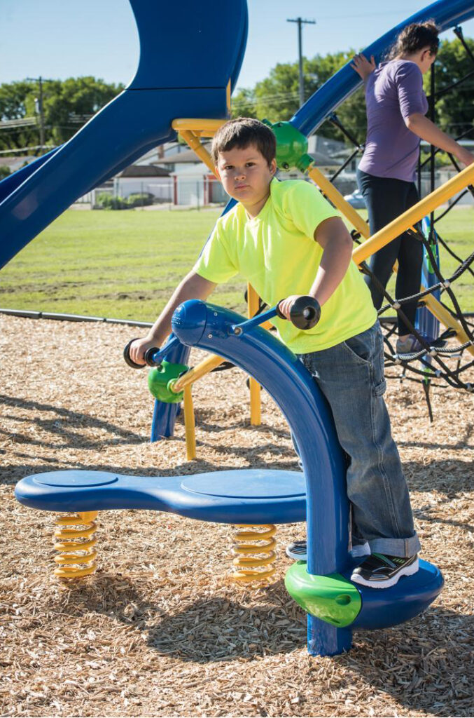 Ecole Lansdowne School | Playgrounds R Us